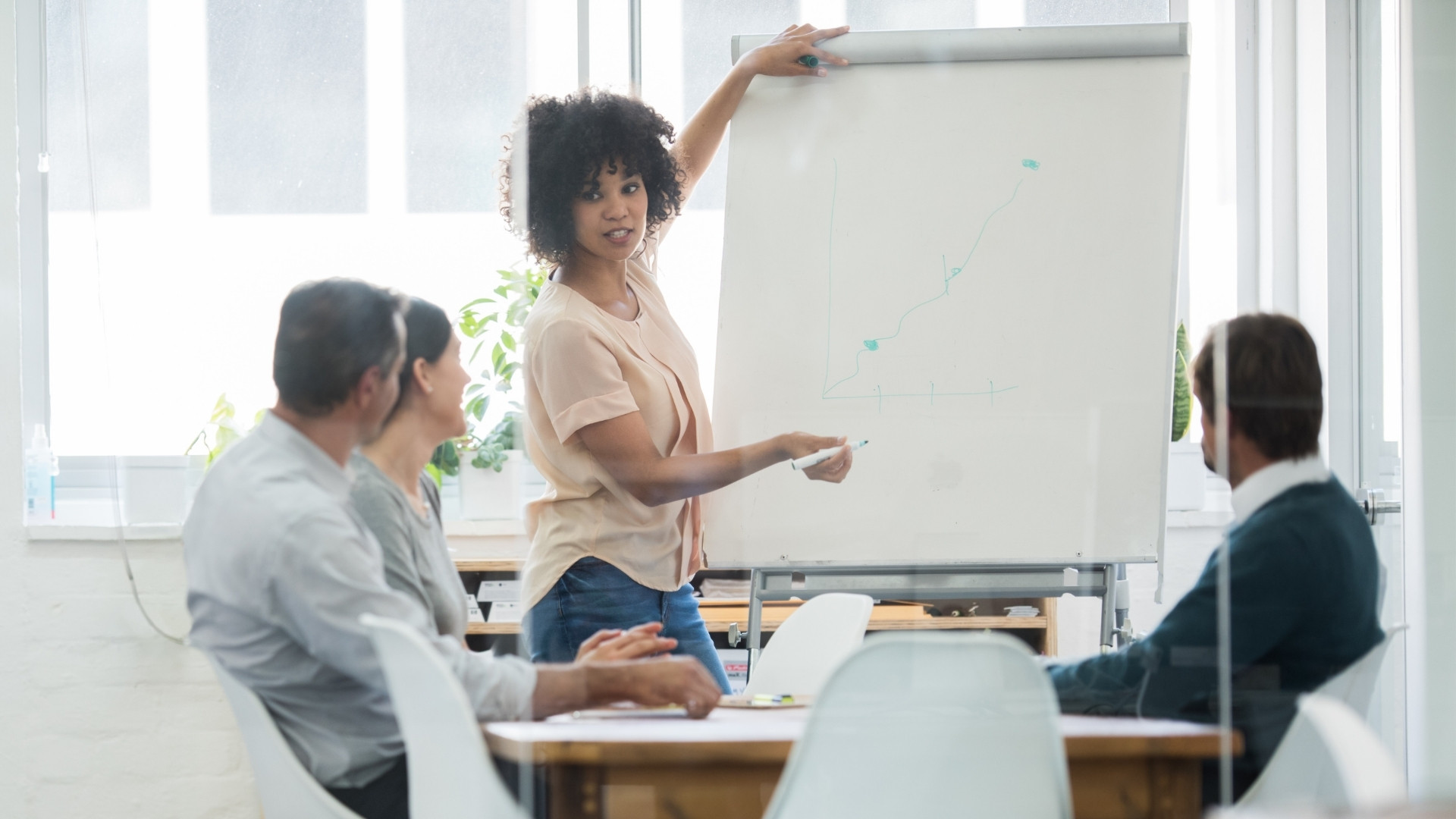 How to Measure Brand Awareness on Social Media - Juphy